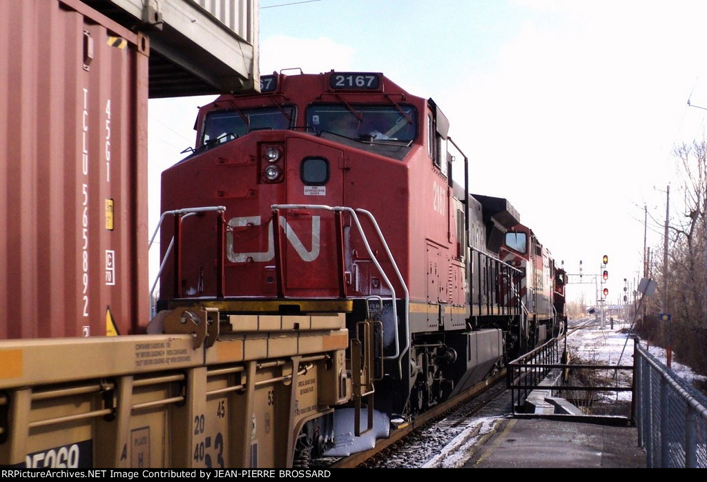 CN-2167 a C-40-8w ex BNSF